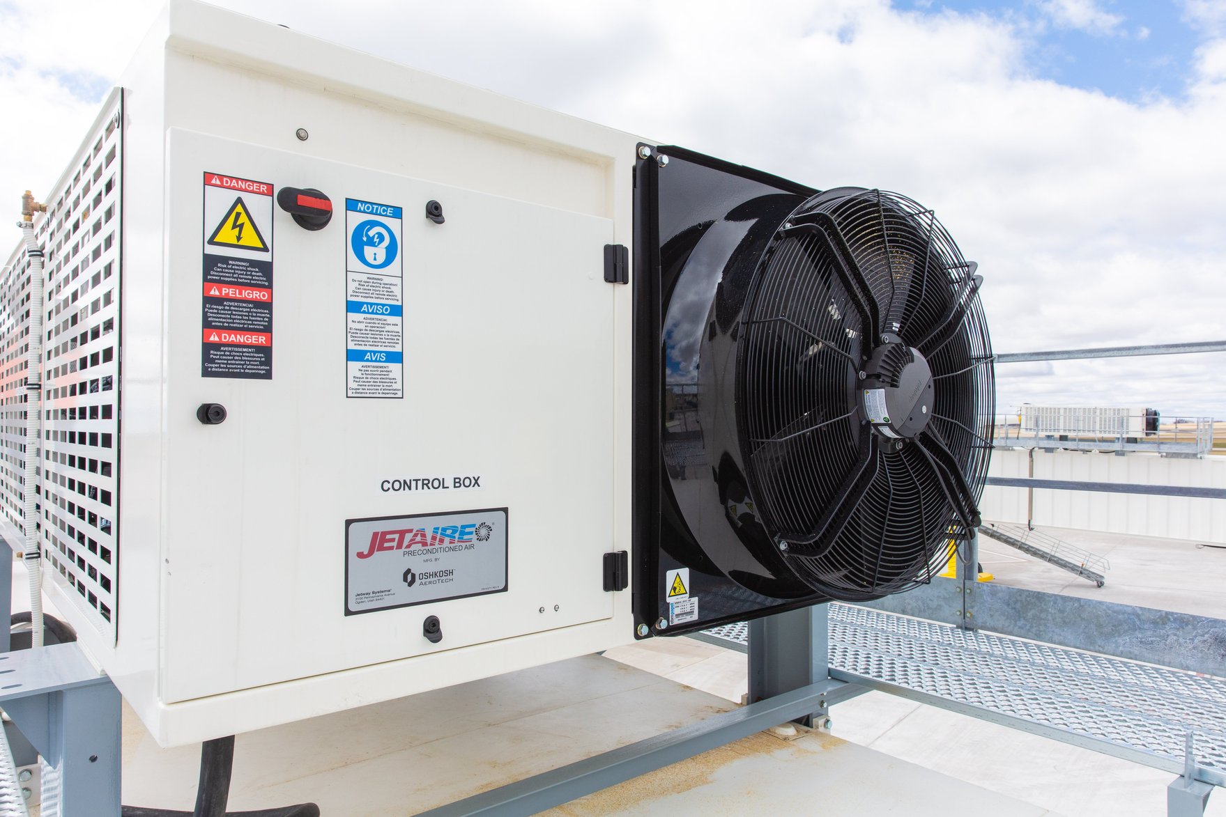 Conditioned Air Solutions for Aircraft Maintenance - Oshkosh AeroTech